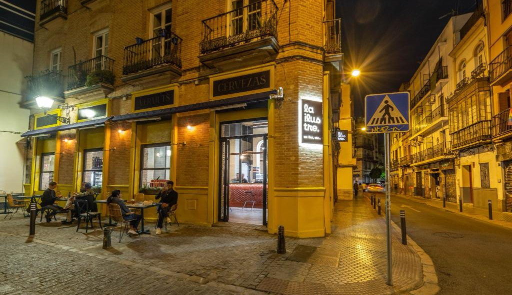 La Ilustre. Un bar made in Alameda